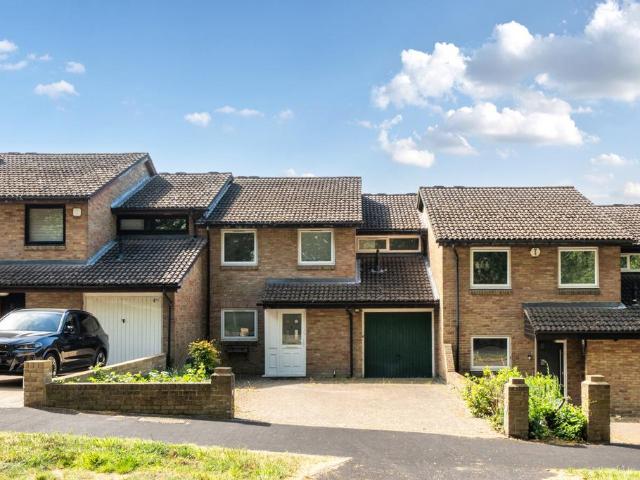 5 bedroom terraced house for sale