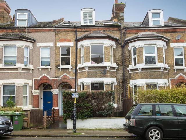 4 bedroom terraced house for sale