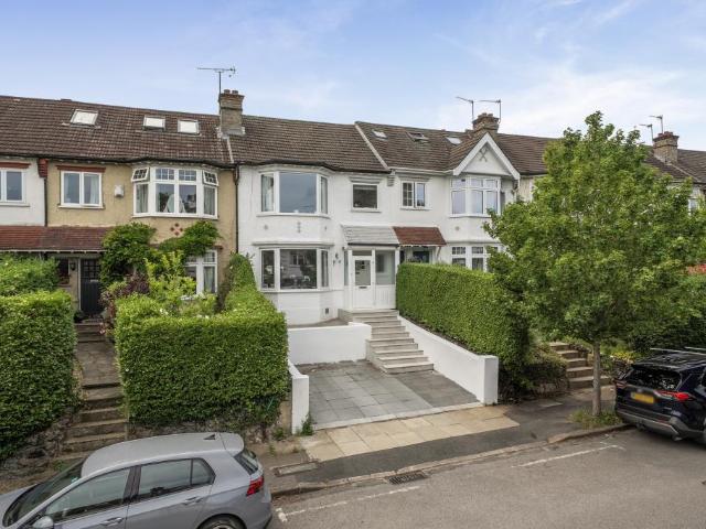 4 bedroom terraced house for sale
