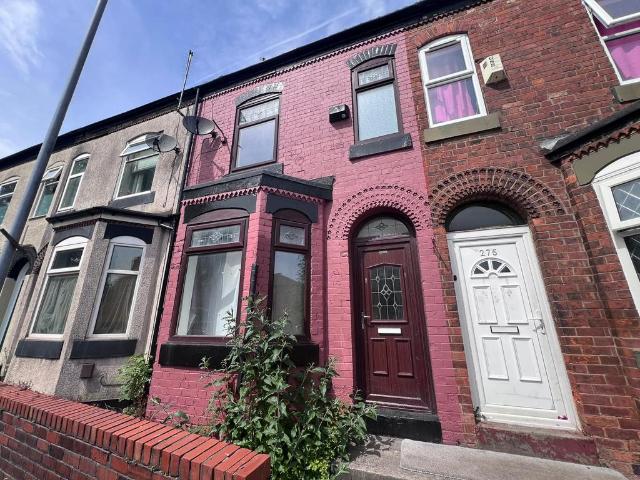 4 bedroom terraced house for sale