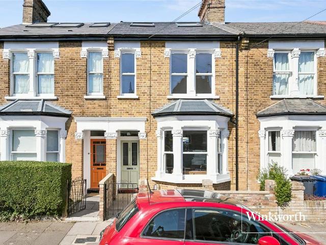 4 bedroom terraced house for sale