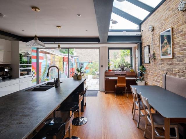 4 bedroom terraced house for sale