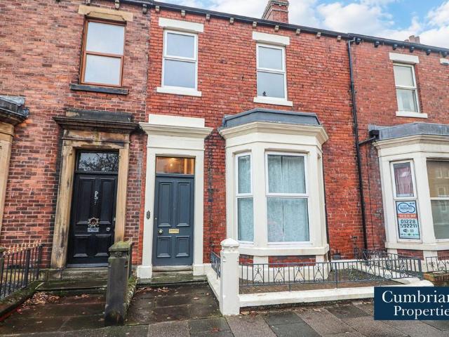 4 bedroom terraced house for sale