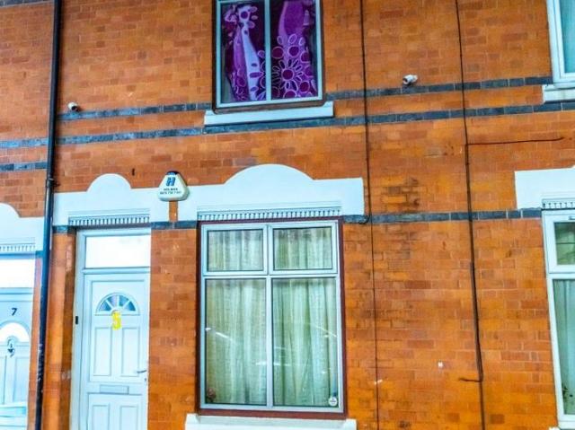 4 bedroom terraced house for sale