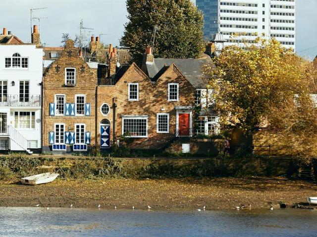 4 bedroom terraced house for sale