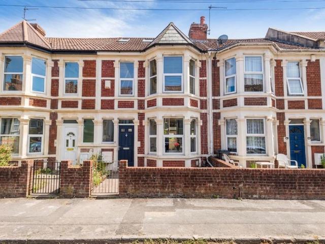 4 bedroom terraced house for sale