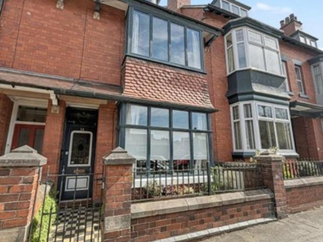 4 bedroom terraced house for sale