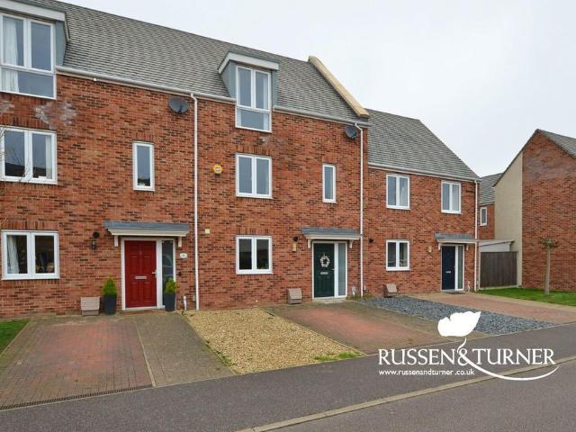 4 bedroom terraced house for sale