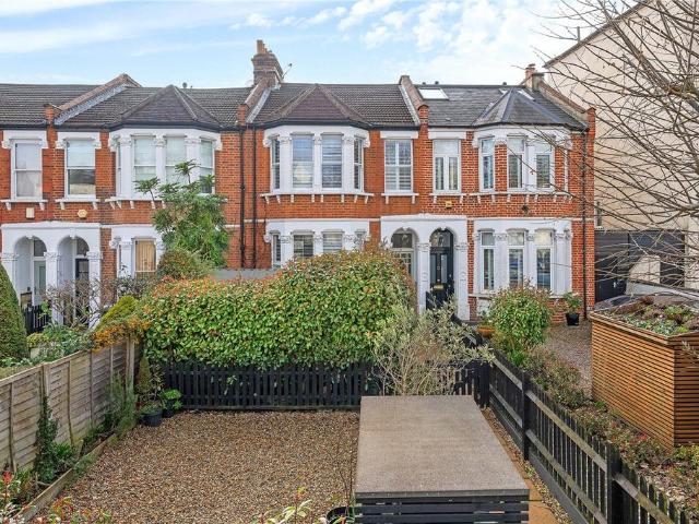 4 bedroom terraced house for sale