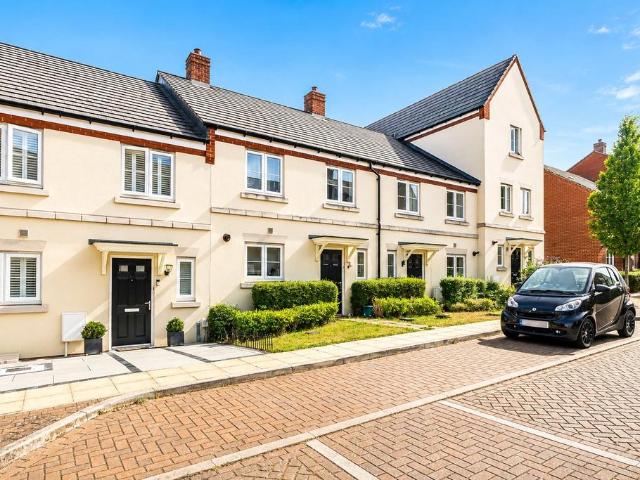 4 bedroom terraced house for sale