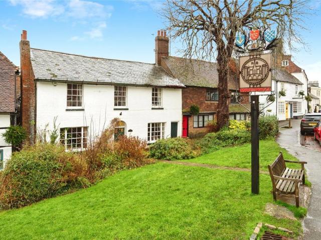 4 bedroom terraced house for sale