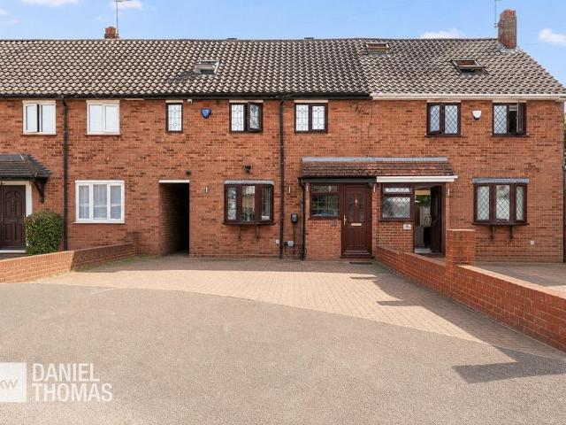 4 bedroom terraced house for sale