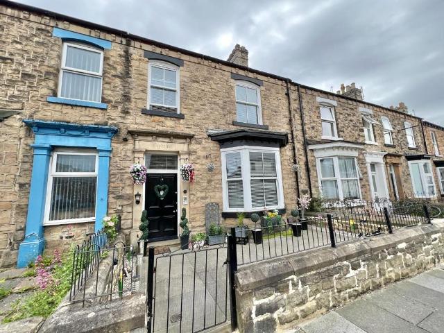 4 bedroom terraced house for sale