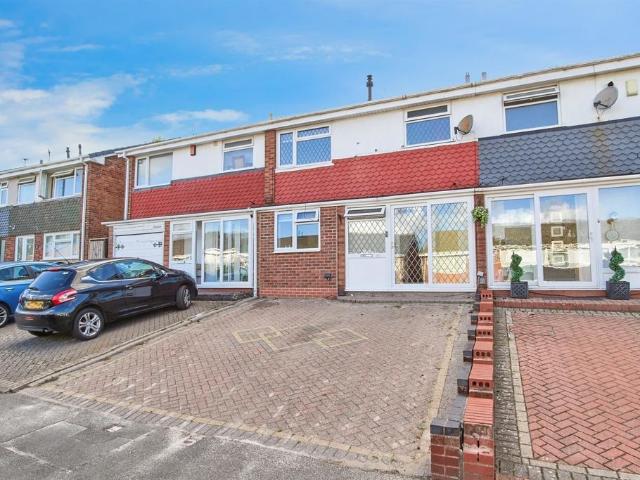 4 bedroom terraced house for sale