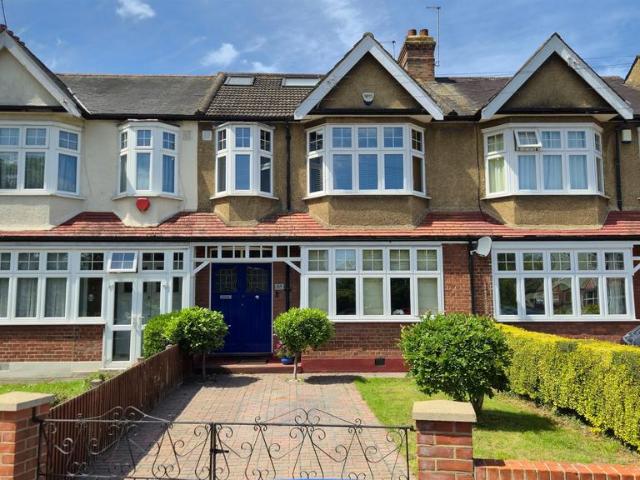 4 bedroom terraced house for sale