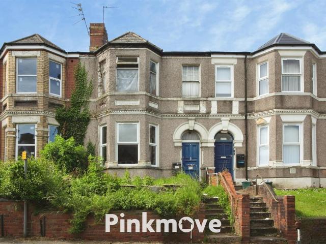 4 bedroom terraced house for sale