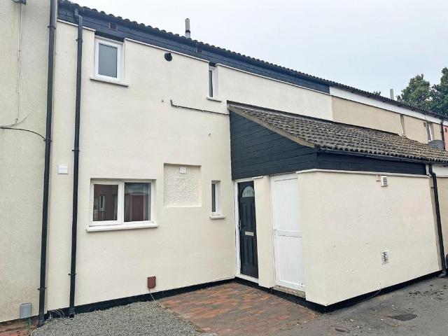 4 bedroom terraced house for sale