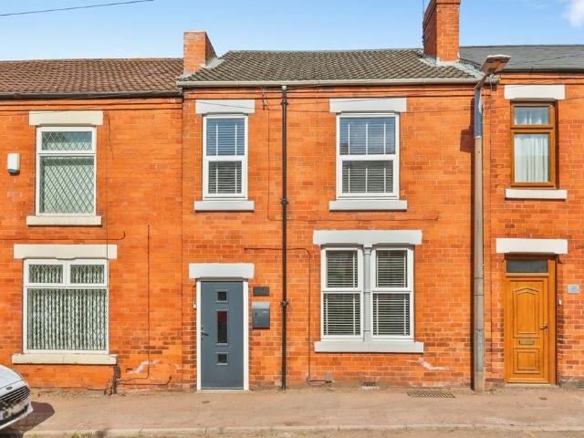 4 bedroom terraced house for sale
