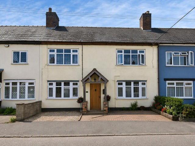 4 bedroom terraced house for sale