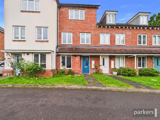 4 bedroom terraced house for sale