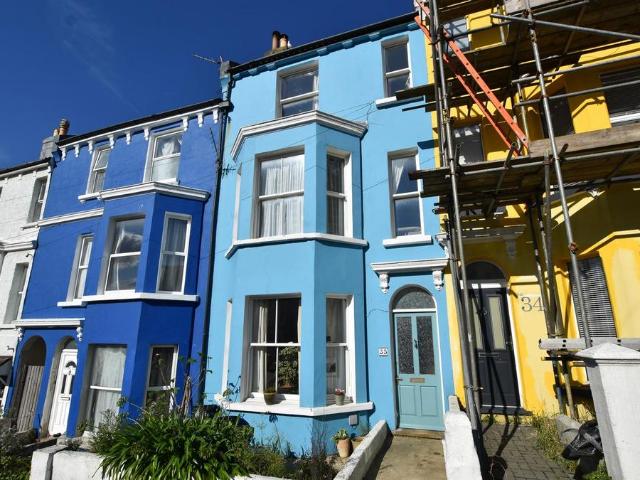 4 bedroom terraced house for sale