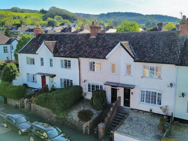 4 bedroom terraced house for sale