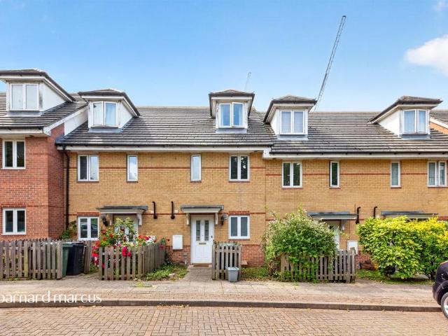 4 bedroom terraced house for sale