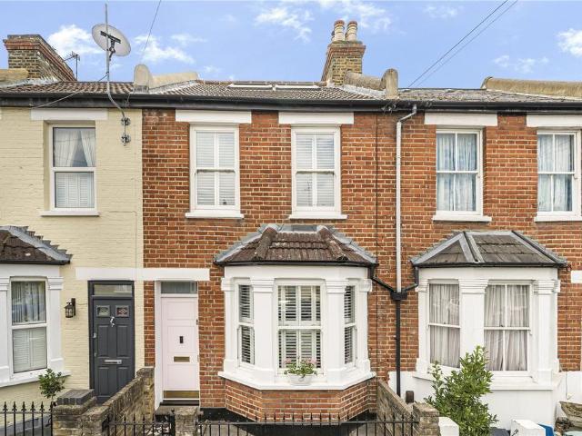 4 bedroom terraced house for sale