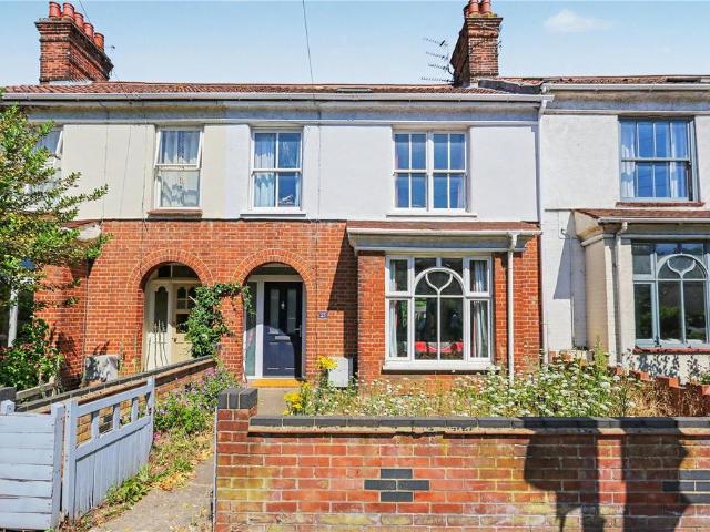 4 bedroom terraced house for sale
