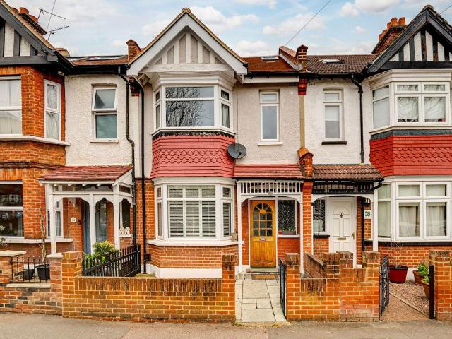 4 bedroom terraced house for sale