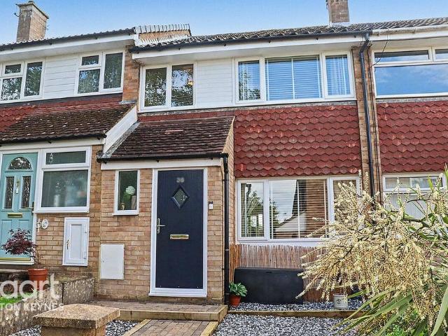4 bedroom terraced house for sale