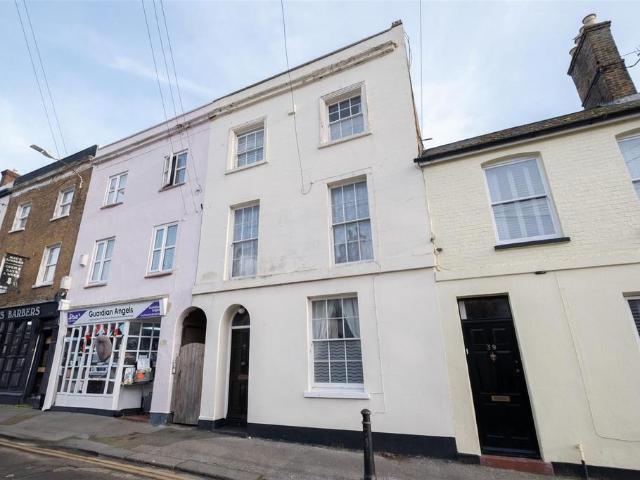 4 bedroom terraced house for sale