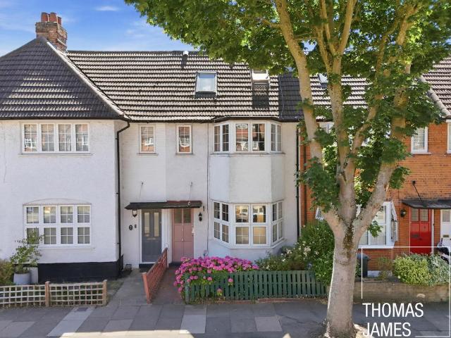 4 bedroom terraced house for sale