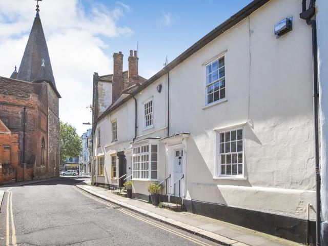 4 bedroom terraced house for sale