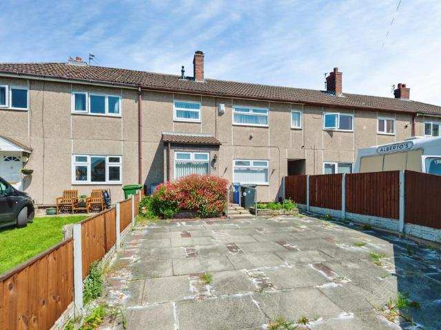 4 bedroom terraced house for sale