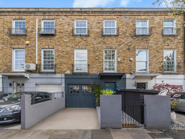 4 bedroom terraced house for sale
