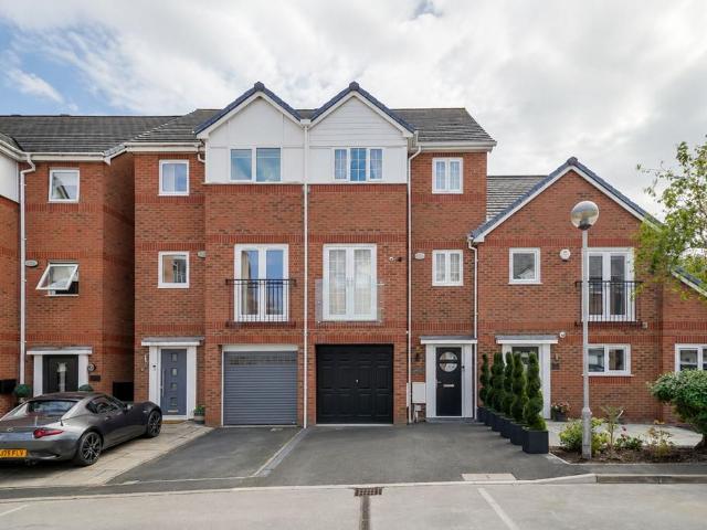 4 bedroom townhouse for sale