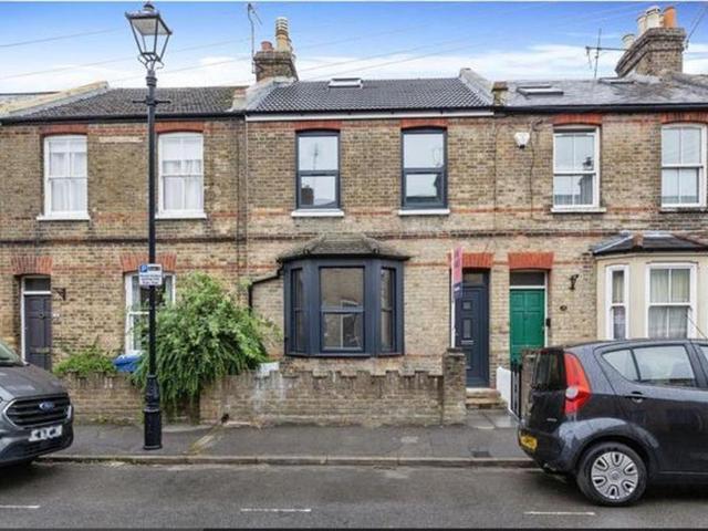 4 bedroom terraced house for sale