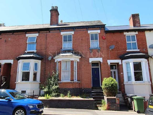 4 bedroom terraced house for sale