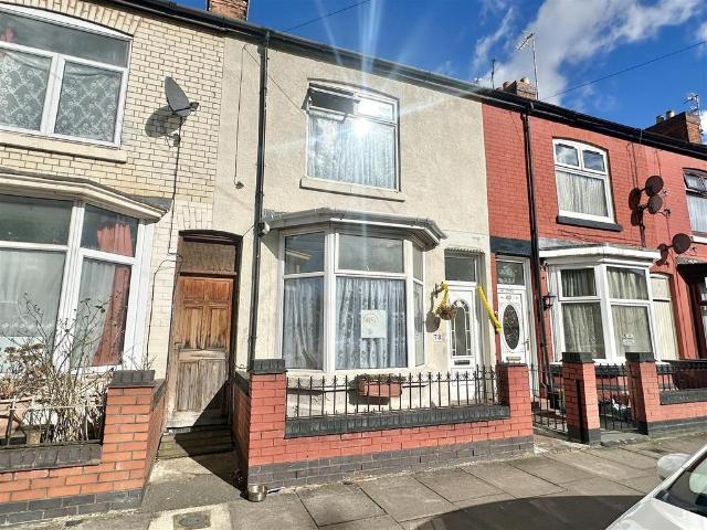 4 bedroom terraced house for sale