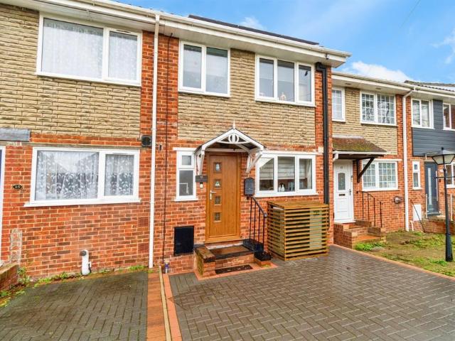 4 bedroom terraced house for sale