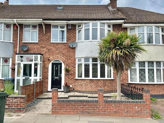 4 bedroom terraced house for sale