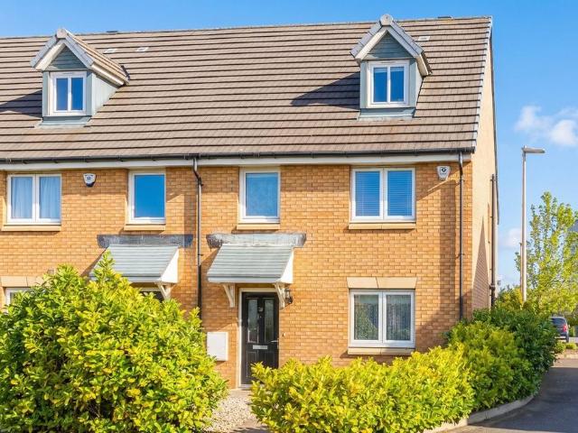 4 bedroom terraced house for sale