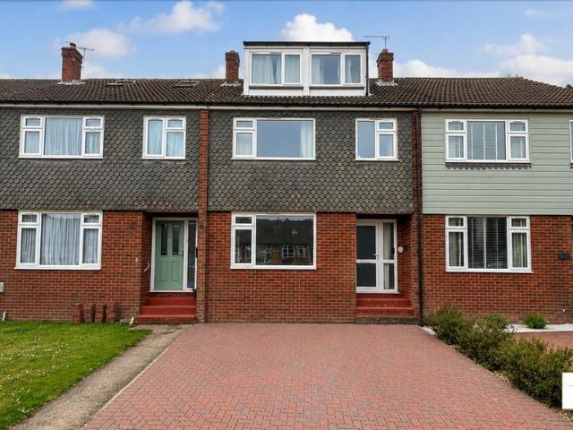 4 bedroom terraced house for sale