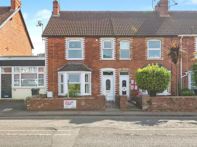 4 bedroom terraced house for sale