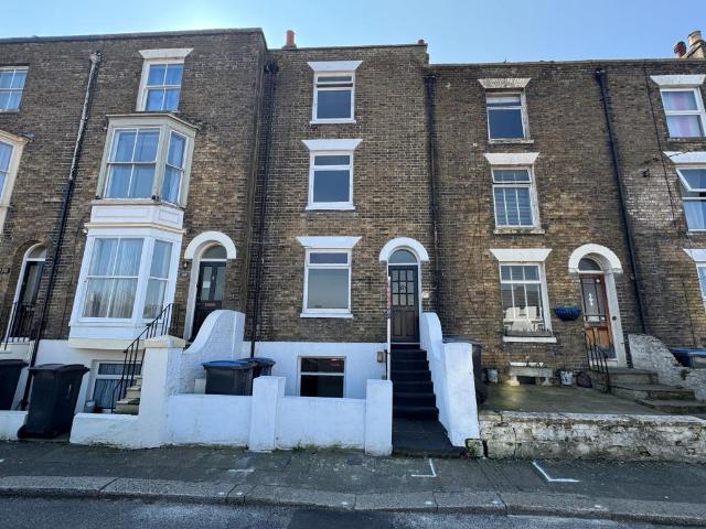 4 bedroom terraced house for sale