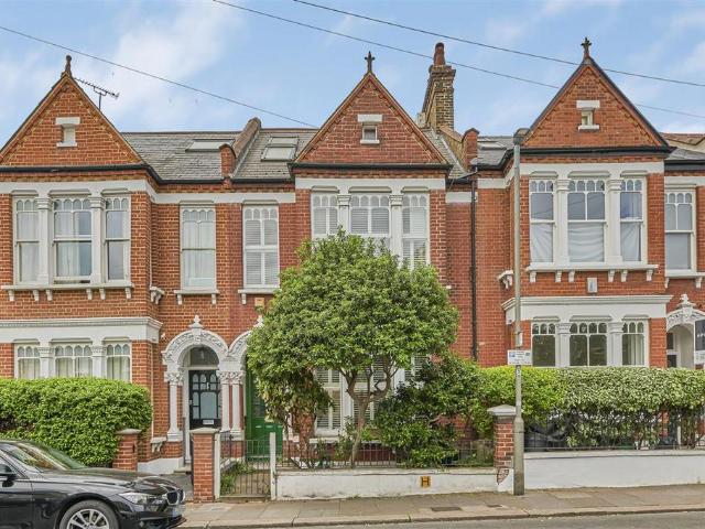 4 bedroom terraced house for sale