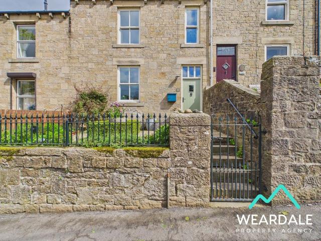 4 bedroom terraced house for sale