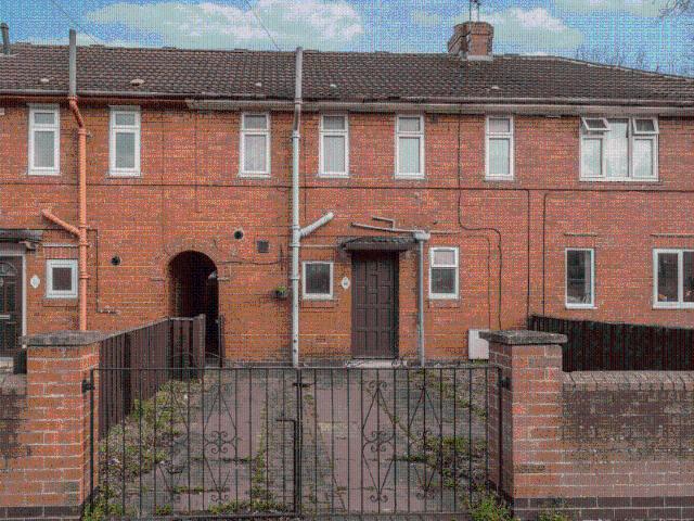 4 bedroom terraced house for sale