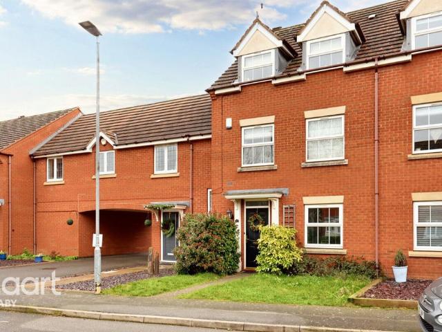 4 bedroom terraced house for sale